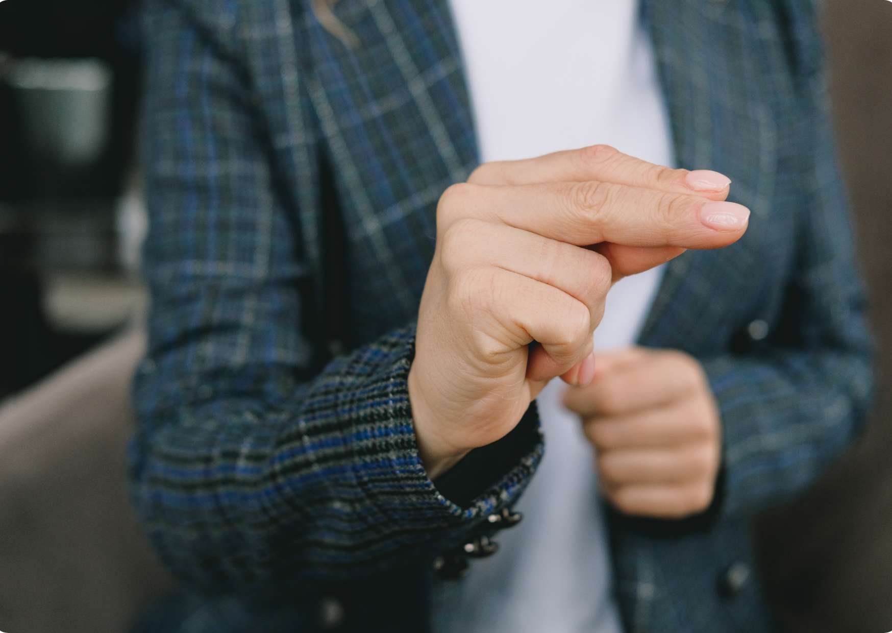 Nonverbal Communication in Professional Settings - Skill Path